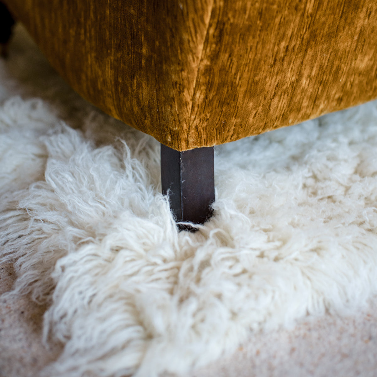 Flokati Rug - 1400 grms Thickness – Sheepskin World