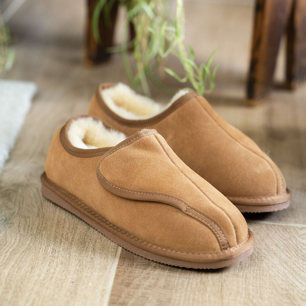 Deluxe Mens 'William' Sheepskin Slippers with Hard Sole and Velcro Fas ...