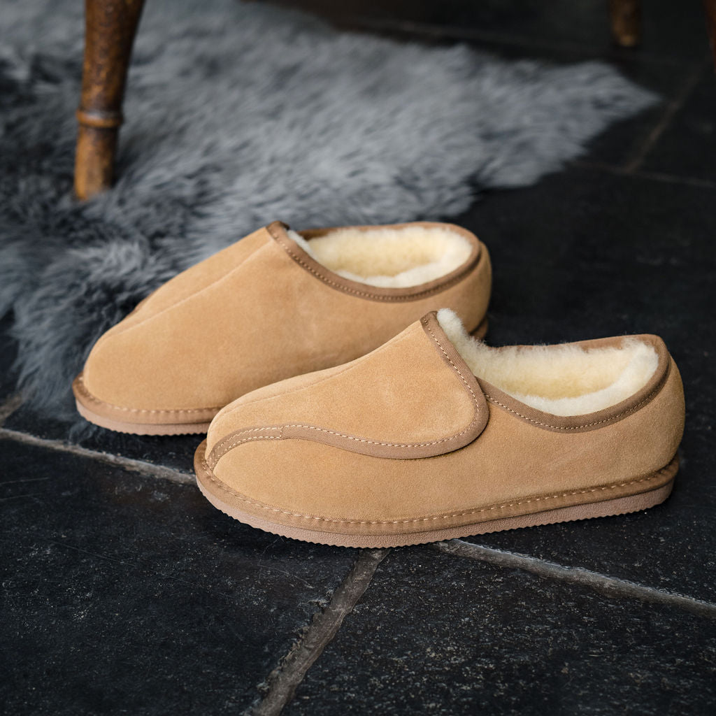 Deluxe Mens 'William' Sheepskin Slippers with Hard Sole and Velcro Fas ...